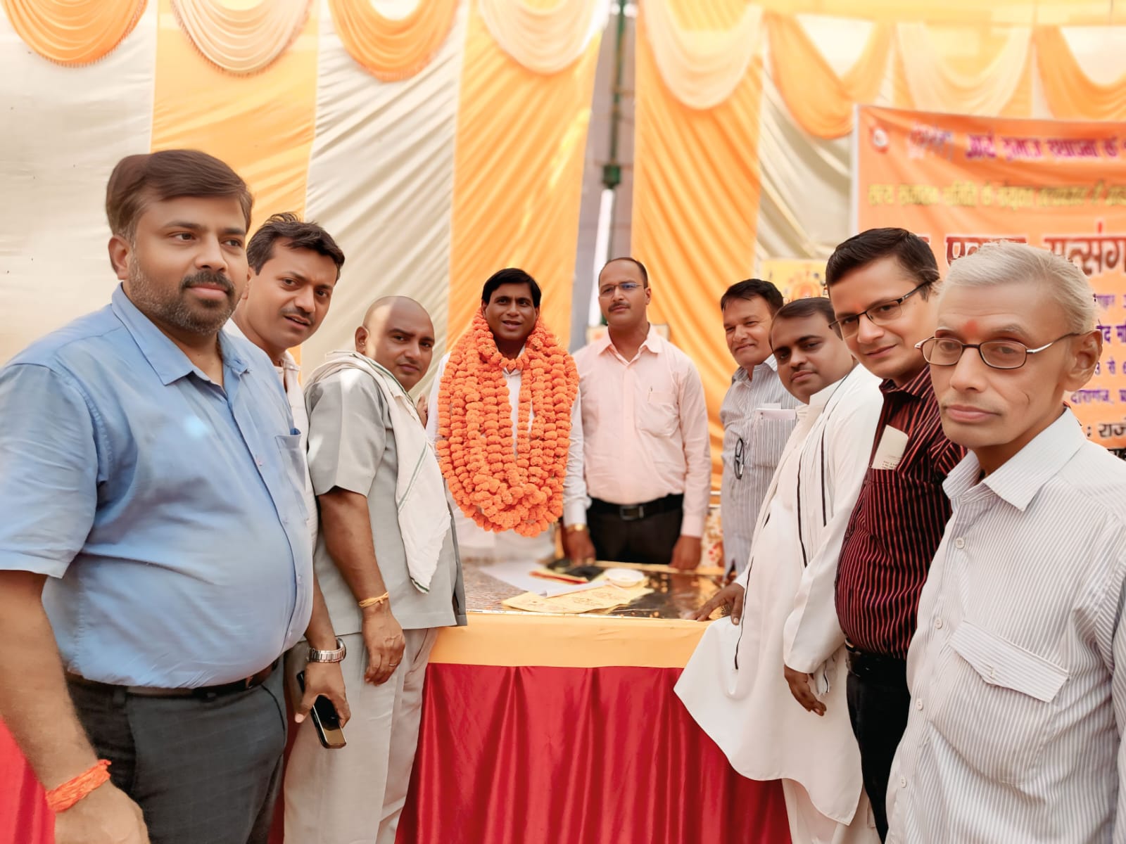 आर्य समाज के 150 वर्ष पूरे वैदिक भजनो व प्रवचनो से गूंजा परिसर - Pahal ...